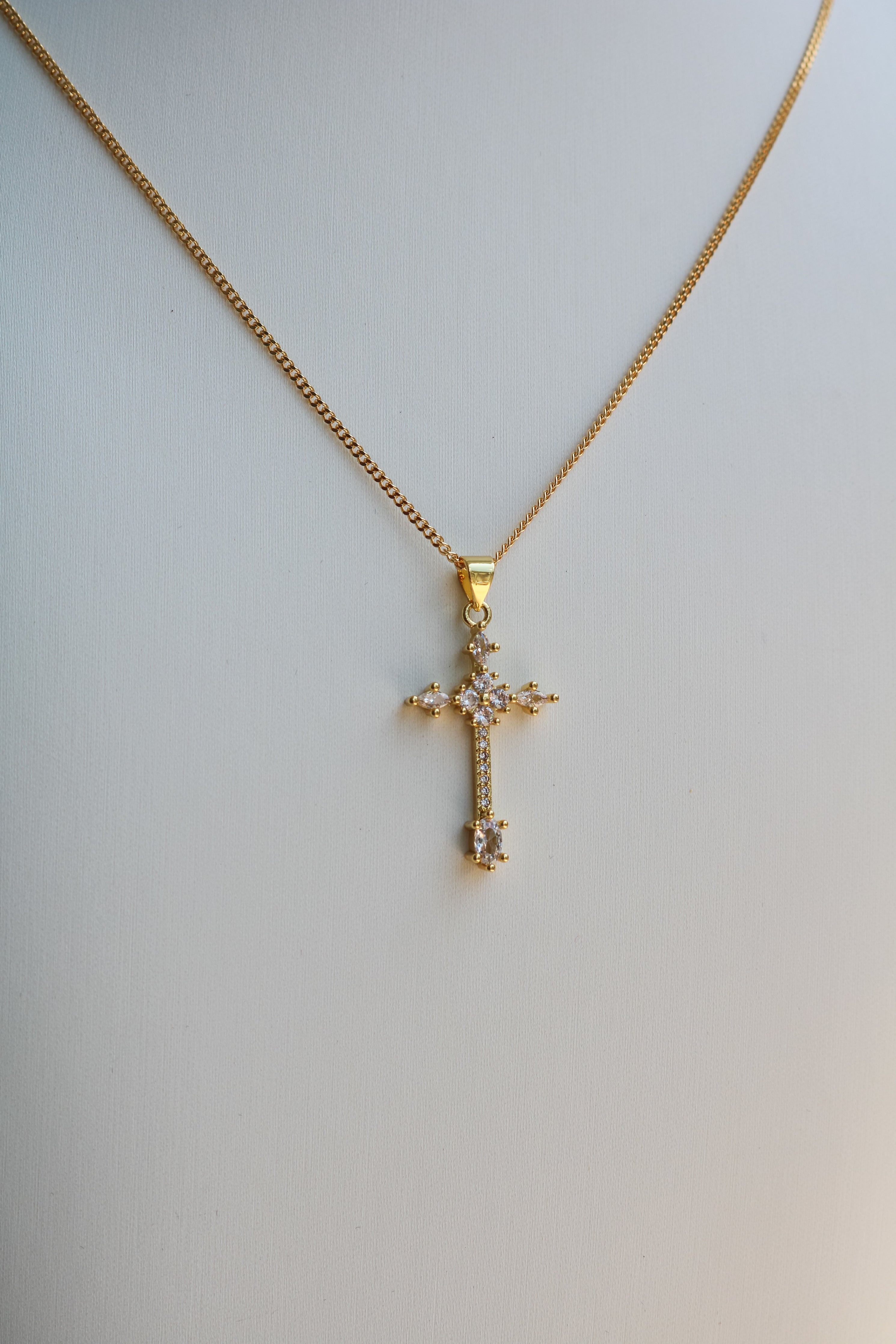 Cross Pendant Sunday Set – Sunday Jewels
